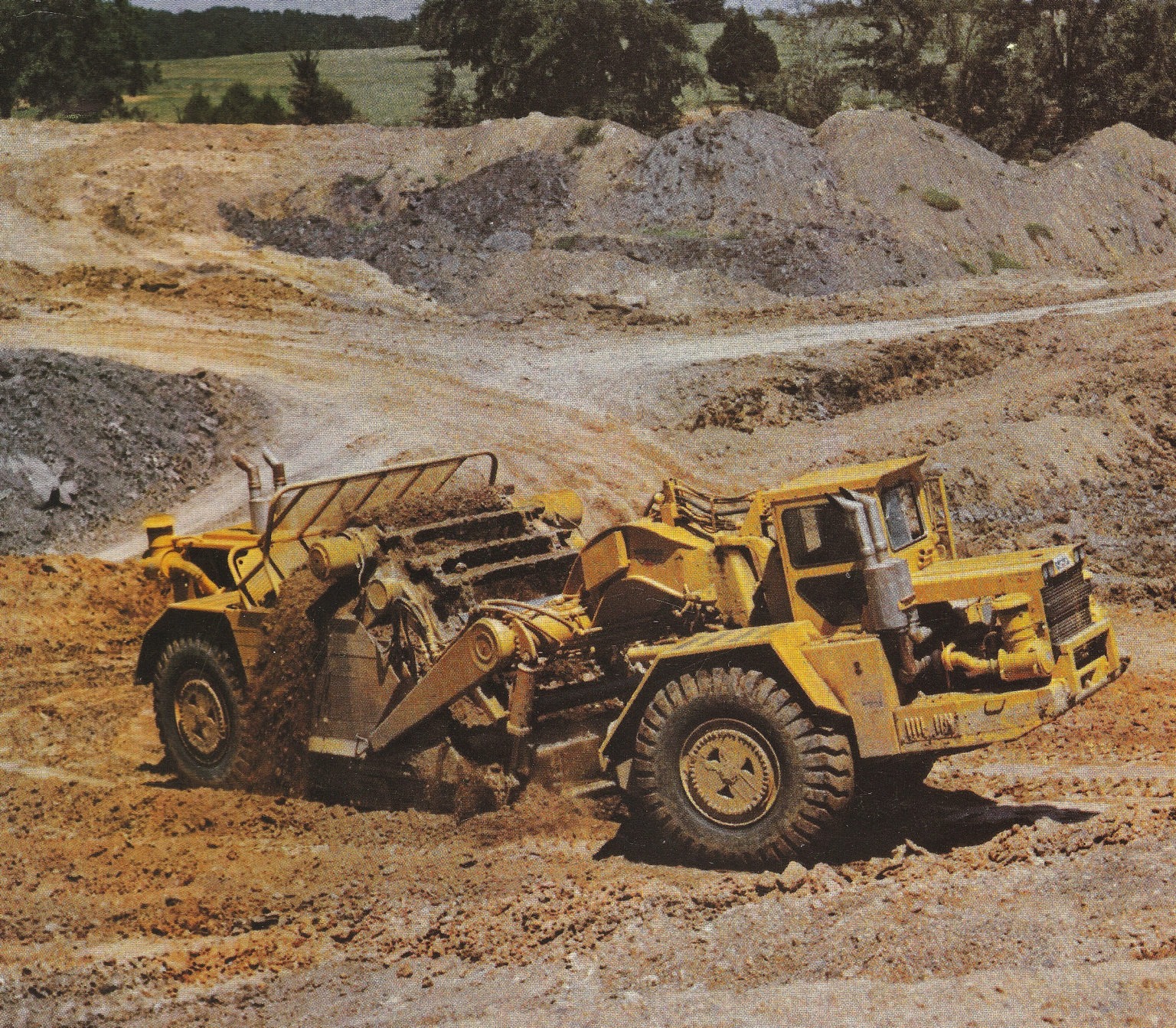 The Wabco 353FT elevating scraper - Contractor Magazine