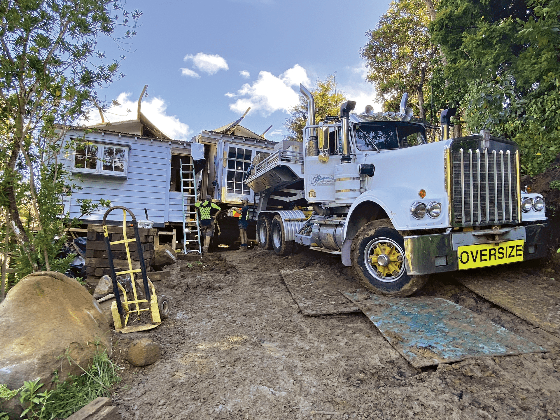 LATERAL THINKING key to house relocation - Contractor Magazine