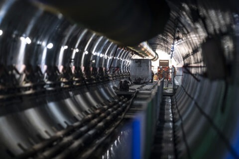 Caterpillar's big three-axle single, the 660 scraper - Contractor Magazine