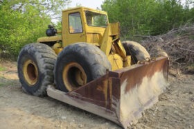 International-Harvester 175 track loader - Contractor Magazine