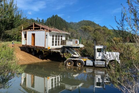 Caterpillar's big three-axle single, the 660 scraper - Contractor Magazine